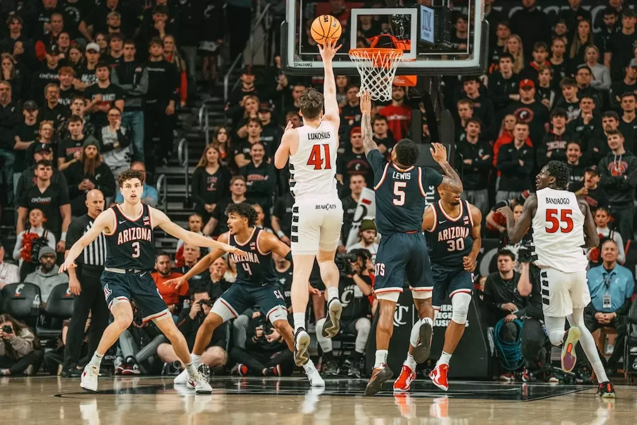 University of Cincinnati Bearcats End Winning Streak at Home (PHOTOS)